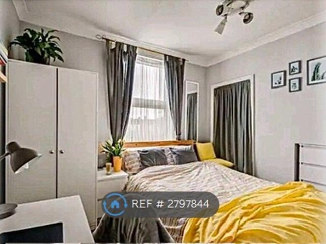 London, London NW6, Room to rent, £900 pcm | PrimeLocation