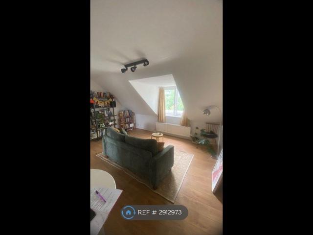 London, London E5, 2 bed flat to rent, £2,155 pcm | PrimeLocation
