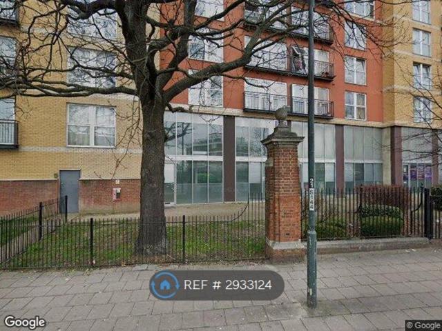 London, London IG2, 2 bed flat to rent, £1,800 pcm | PrimeLocation