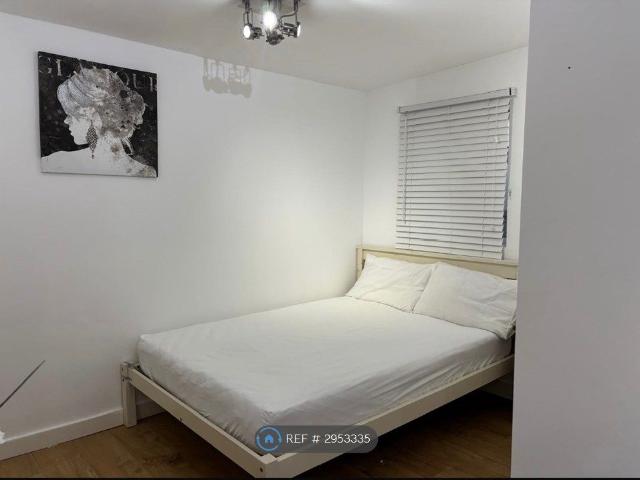London, London SW19, 2 bed flat to rent, £1,800 pcm | PrimeLocation