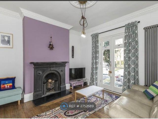 London, London SE10, 4 bed end terrace house to rent, £3,500 pcm | PrimeLocation