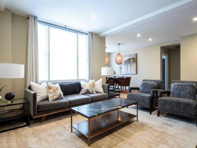 London, London W1J 3 bed apartment to rent £7,410 pcm £1,710 pw
