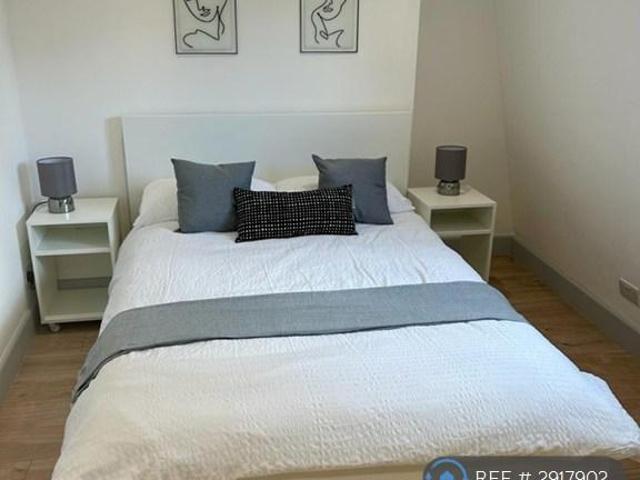 London, London, WC1X 1 bed in a flat share to rent £1,450 pcm £335 pw