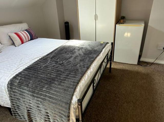 London N15, Room to rent, £780 pcm | PrimeLocation