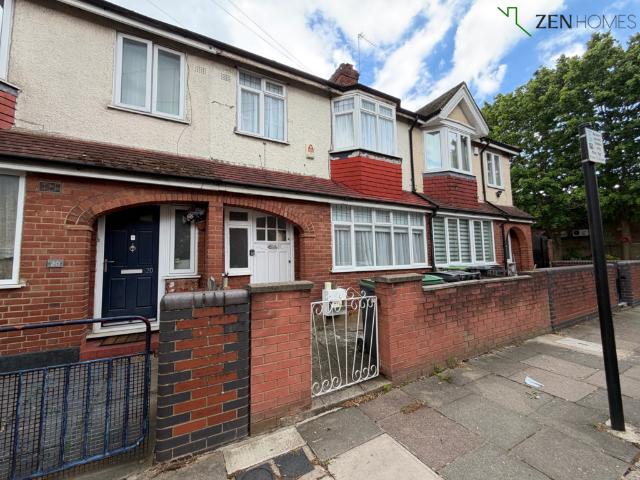 London N15 3 bed terraced house to rent £2,800 pcm £646 pw