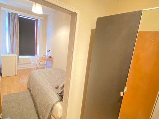 London N16, Room to rent, £780 pcm | PrimeLocation