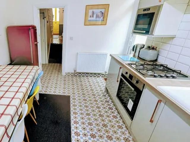 London, N16 7NX, United Kingdom | 5 bed house for rent #127097282 | Rentberry