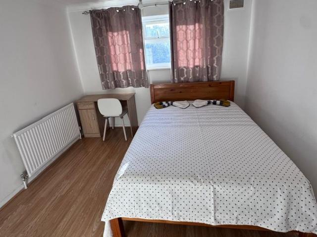 London N17, Room to rent, £700 pcm | PrimeLocation