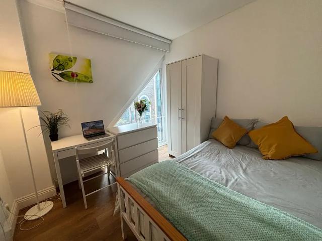 London N17, Room to rent, £725 pcm | PrimeLocation