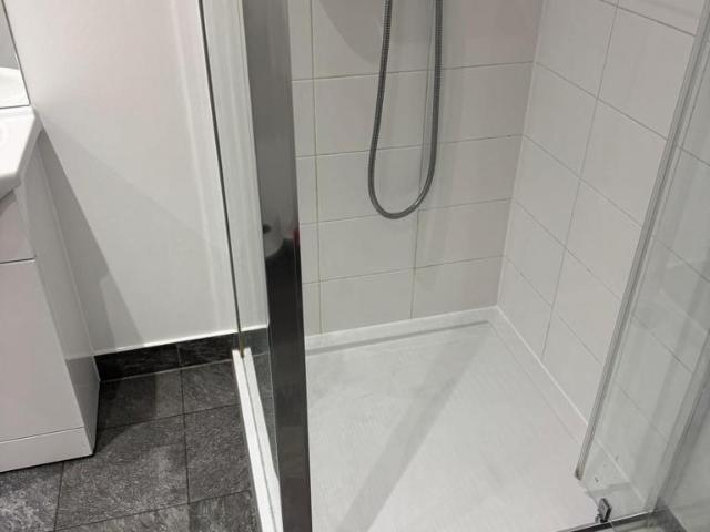 London N17 1 bed flat to rent £1,650 pcm £381 pw