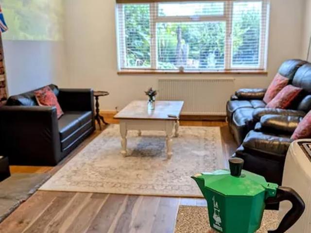 London, N17 7DP, United Kingdom | 4 bed duplex for rent #133196022 | Rentberry