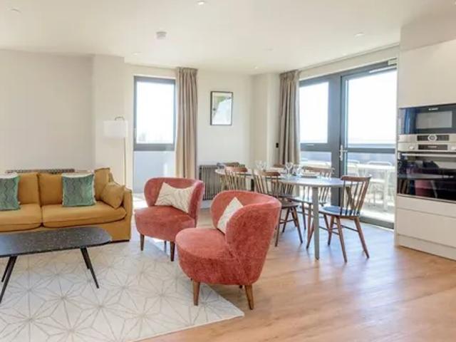 London, N17 9ZS, United Kingdom | 3 bed apartment for rent #166726907 | Rentberry