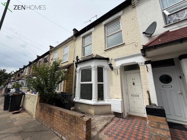 London N18 3 bed terraced house to rent £2,400 pcm £554 pw