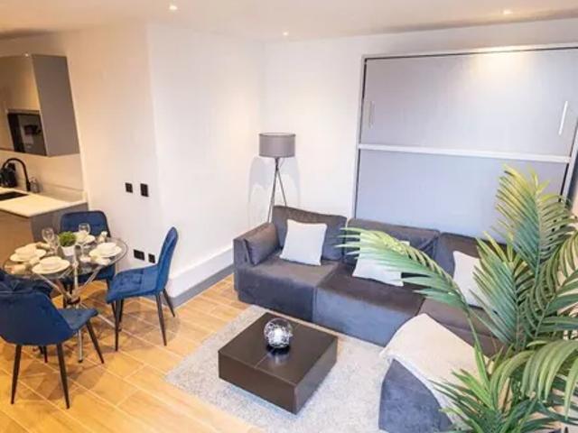 London, N12 8NG, United Kingdom | 2 bed apartment for rent #155499701 | Rentberry