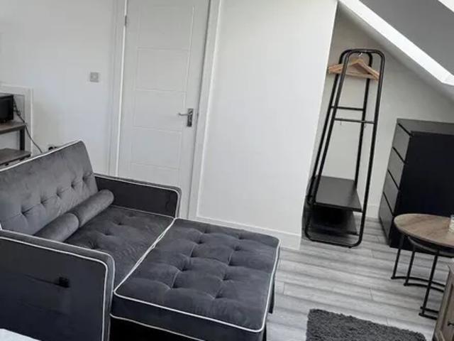London, N12 9PT, United Kingdom | 2 bed apartment for rent #164930422 | Rentberry