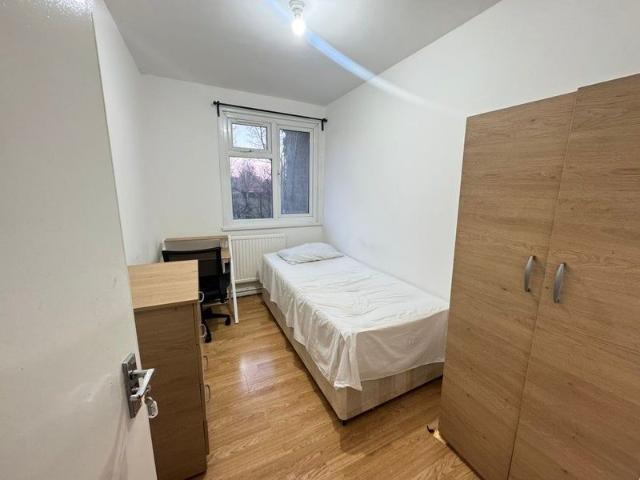 London N22, Room to rent, £675 pcm | PrimeLocation