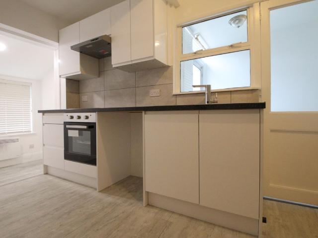 London N22, 1 bed flat to rent, £1,192 pcm | PrimeLocation