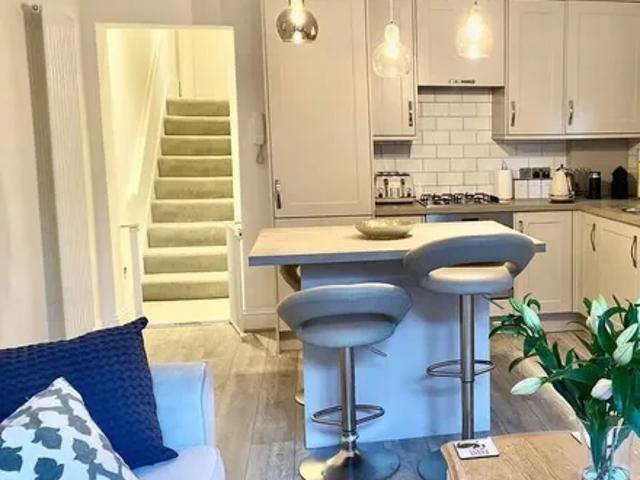 London, N6 5QD, United Kingdom | 3 bed apartment for rent #96516426 | Rentberry