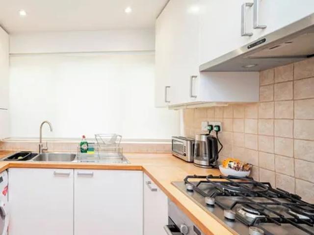 London, N7 0DB, United Kingdom | 3 bed house for rent #147417781 | Rentberry