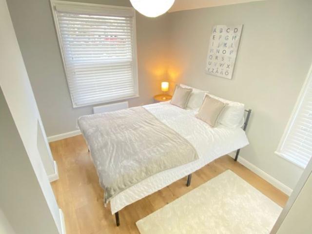 London N8, Room to rent, £910 pcm | PrimeLocation