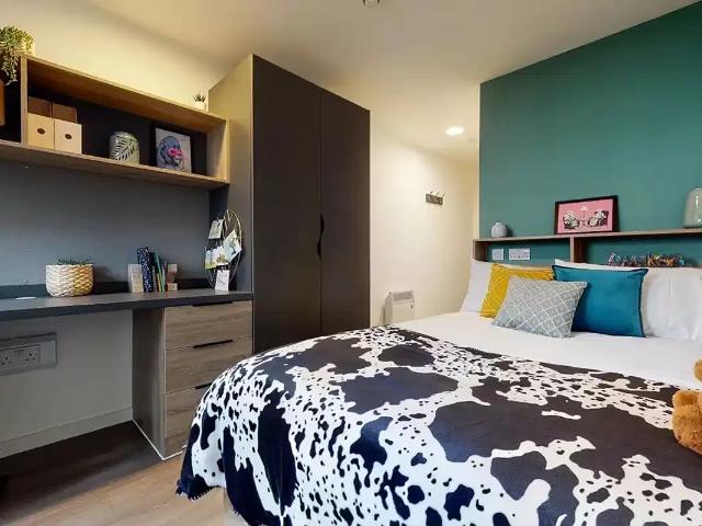 London Nest Canvas Walthamstow, London Student Accommodation | Amber