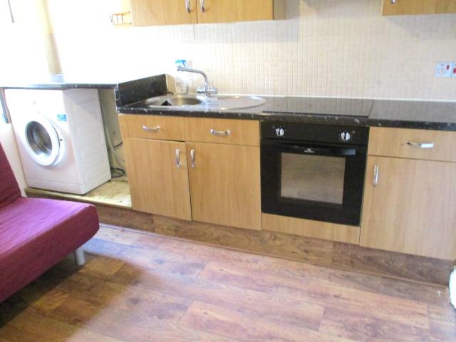 London NW6, 1 bed flat to rent, £1,250 pcm | PrimeLocation