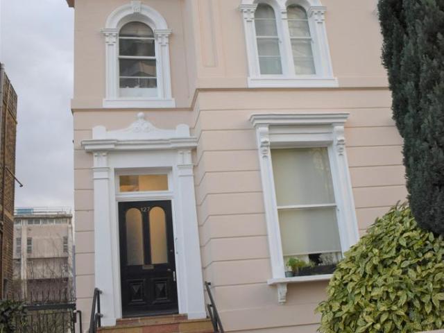 London, NW6 2 bed flat to rent £1,900 pcm £438 pw