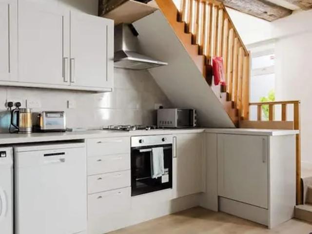 London, NW6 4BZ, United Kingdom | 3 bed apartment for rent #167291748 | Rentberry