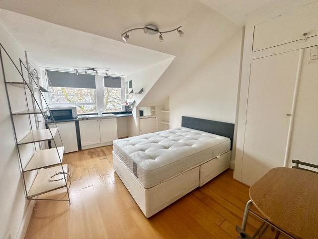 London NW8 Studio to rent £1,425 pcm £329 pw