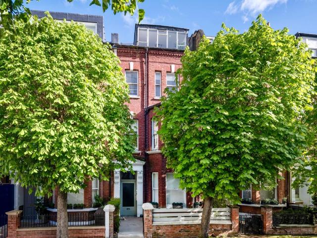 London NW8 Studio to rent £1,595 pcm £368 pw