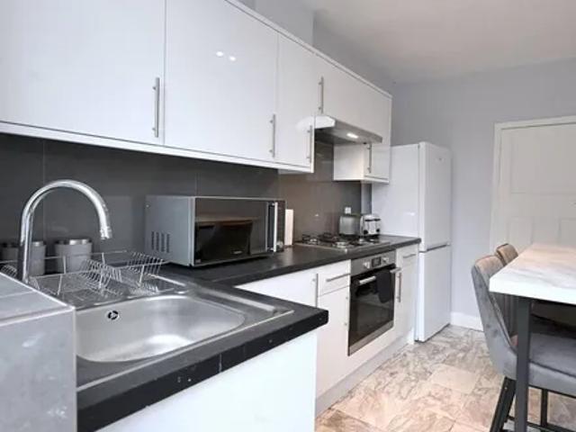 London, NW9 6QT, United Kingdom | 4 bed house for rent #117790311 | Rentberry