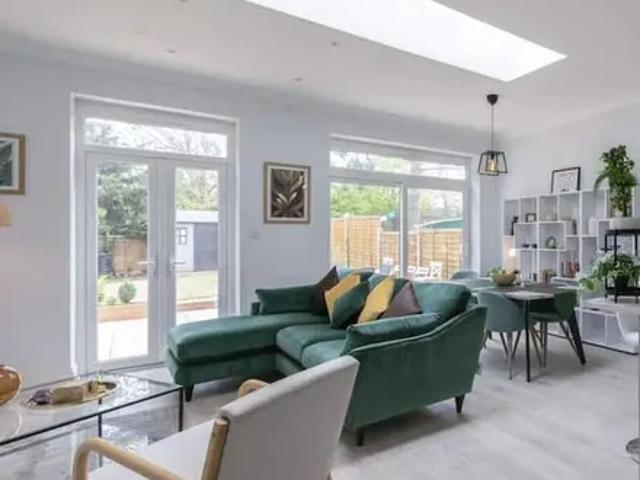 London, NW11 7RL, United Kingdom | 5 bed house for rent #147753350 | Rentberry