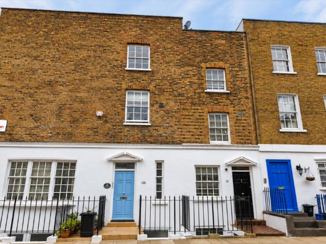 London NW1 2 bed terraced house to rent £3,350 pcm £773 pw