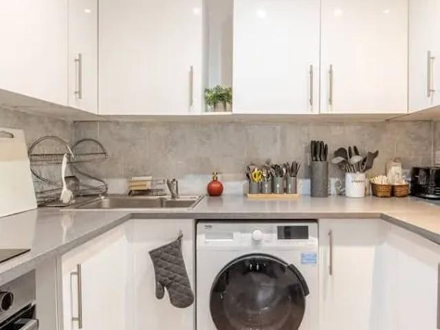London, NW1 2PB, United Kingdom | 4 bed apartment for rent #147316620 | Rentberry