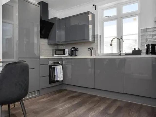 London, NW1 7AA, United Kingdom | 2 bed apartment for rent #147347171 | Rentberry
