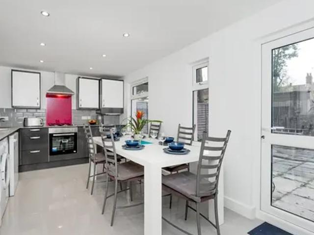 London, NW2 1HR, United Kingdom | 5 bed house for rent #97091803 | Rentberry