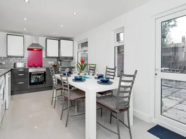 London, NW2 1HR, United Kingdom | 6 bed house for rent #96561950 | Rentberry