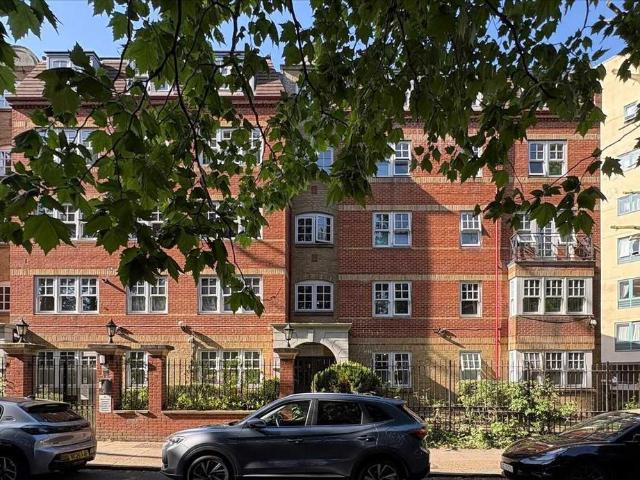 London NW2 2 bed apartment to rent £2,622 pcm £605 pw
