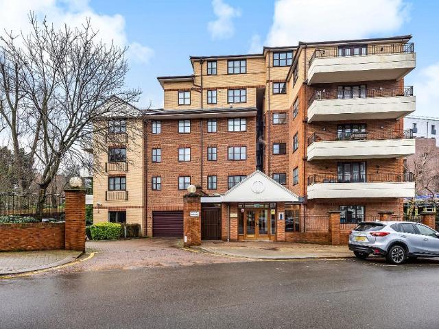 London NW3 3 bed flat to rent £3,120 pcm £720 pw