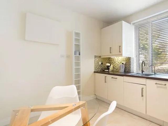 London, NW3 7TS, United Kingdom | 3 bed apartment for rent #148153385 | Rentberry
