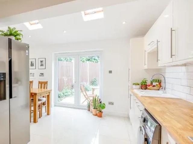 London, SM4 6HN, United Kingdom | 2 bed house for rent #167064828 | Rentberry