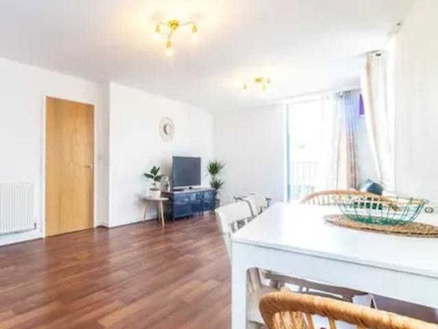 London, SE8 5BU, United Kingdom | 3 bed apartment for rent #97203494 | Rentberry