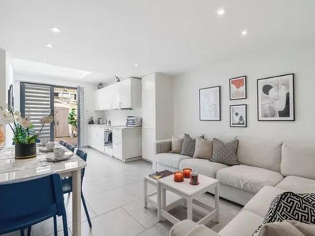 London, SE11 6QT, United Kingdom | 6 bed house for rent #97357414 | Rentberry
