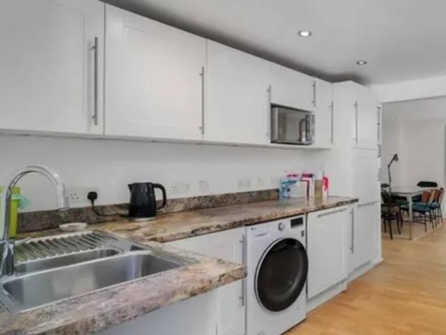 London, SE17 3TP, United Kingdom | 4 bed townhouse for rent #165100134 | Rentberry