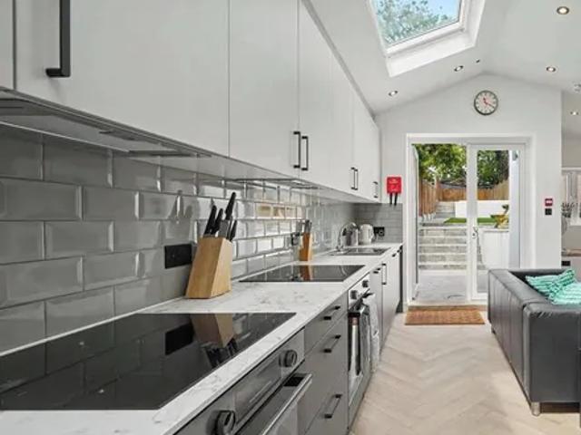 London, SE14 6QL, United Kingdom | 5 bed house for rent #167371737 | Rentberry