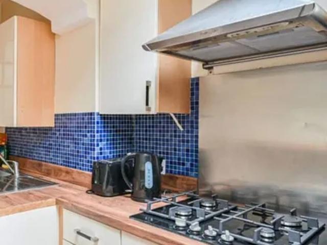 London, SE14 6TZ, United Kingdom | 3 bed house for rent #154369601 | Rentberry