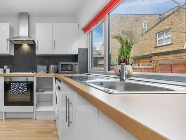 London, SE15 5UQ, United Kingdom | 2 bed house for rent #160283970 | Rentberry