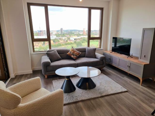 London SE15, 1 bed flat to rent, £2,100 pcm | PrimeLocation