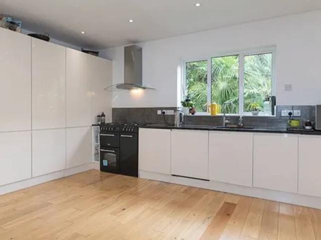 London, SE19 1HB, United Kingdom | 3 bed house for rent #167059194 | Rentberry