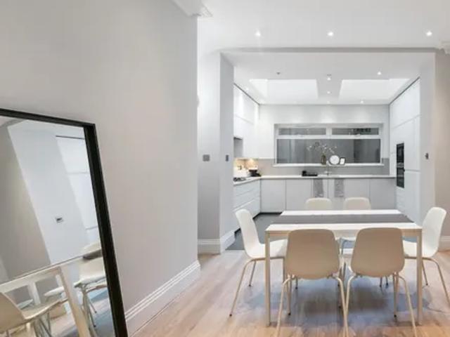 London, SE1 0EY, United Kingdom | 4 bed townhouse for rent #126990537 | Rentberry